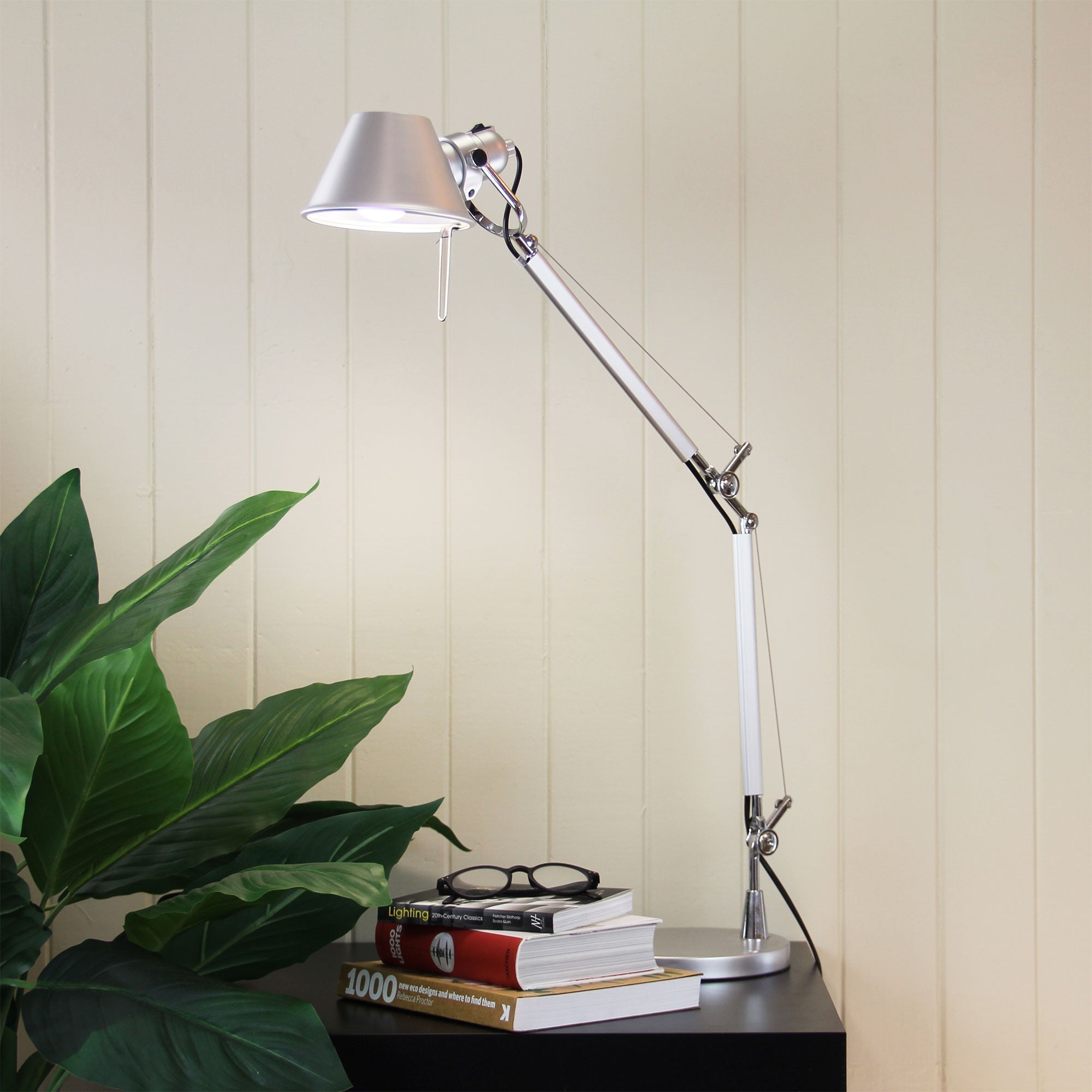 Forma Adjustable Desk Lamp Silver – Cosmo Lighting Kensington